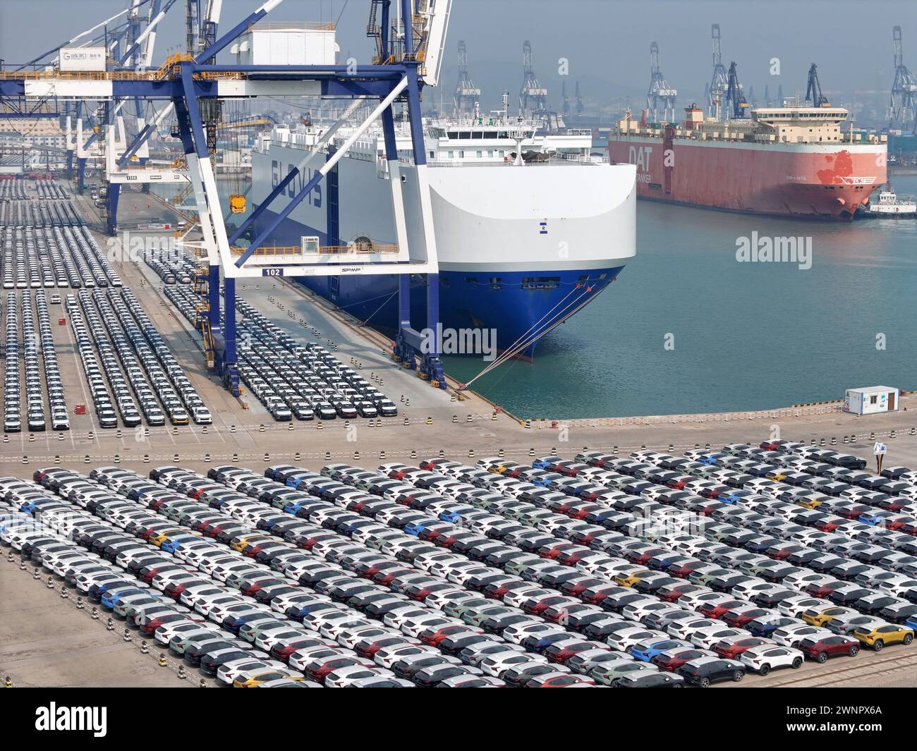 Yantai, China. 04th Mar, 2024. YANTAI, CHINA - MARCH 3, 2024 - Car ...