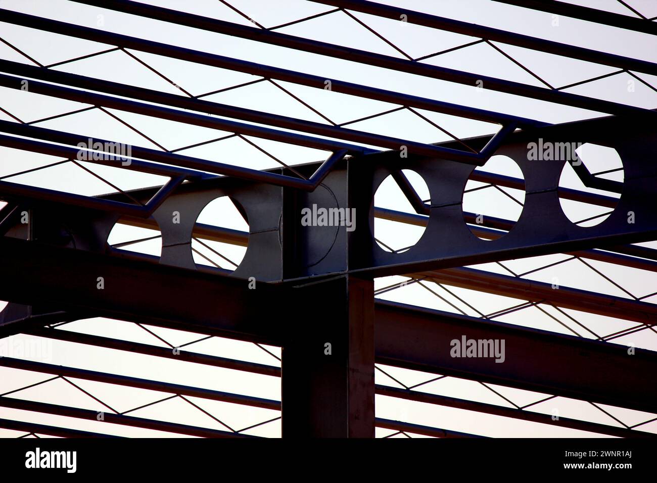 Steel roof trusses hi-res stock photography and images - Alamy