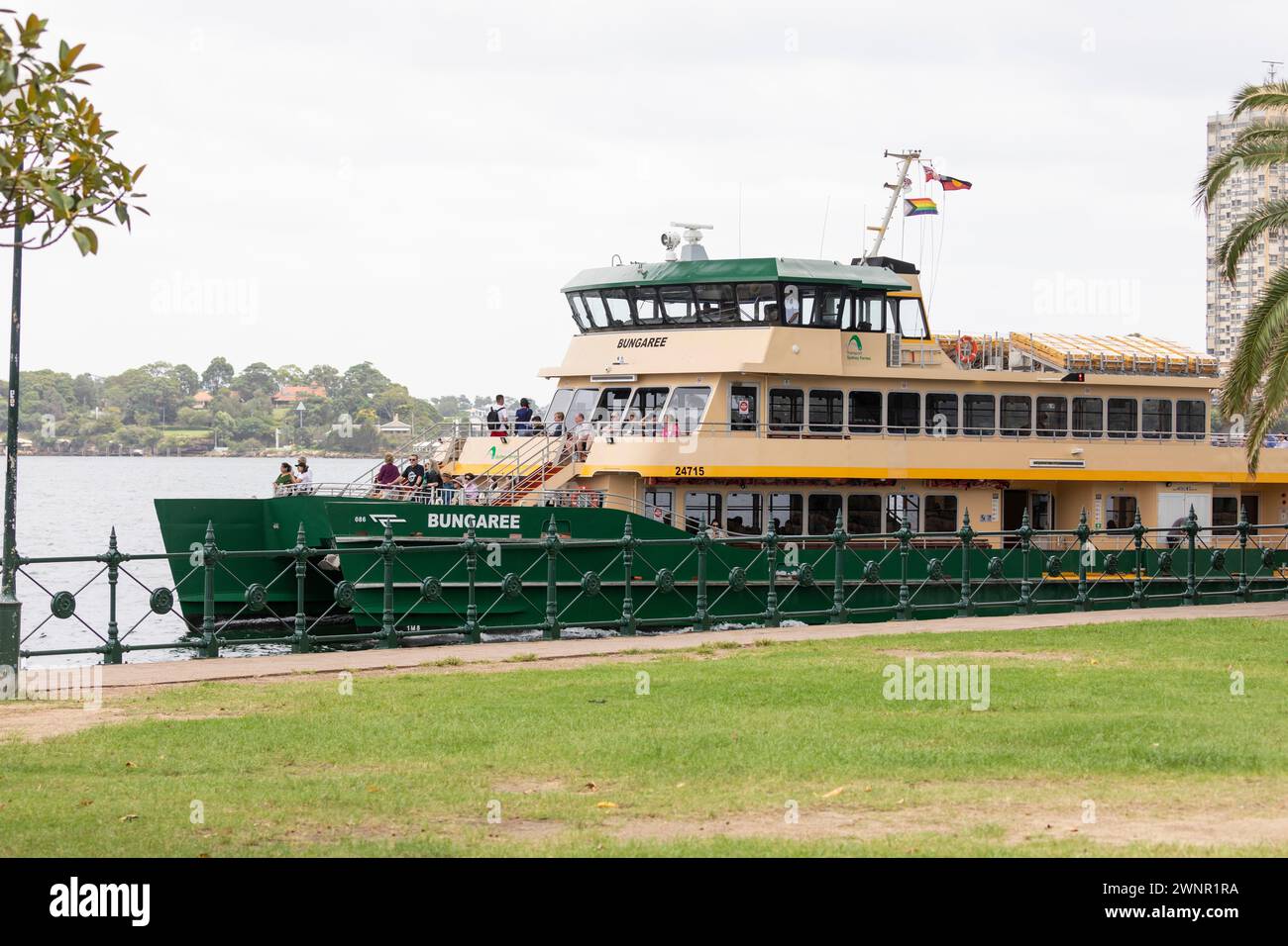 Sydney ferry, MV Bungaree ferry, collects passengers at Milsons Point ...
