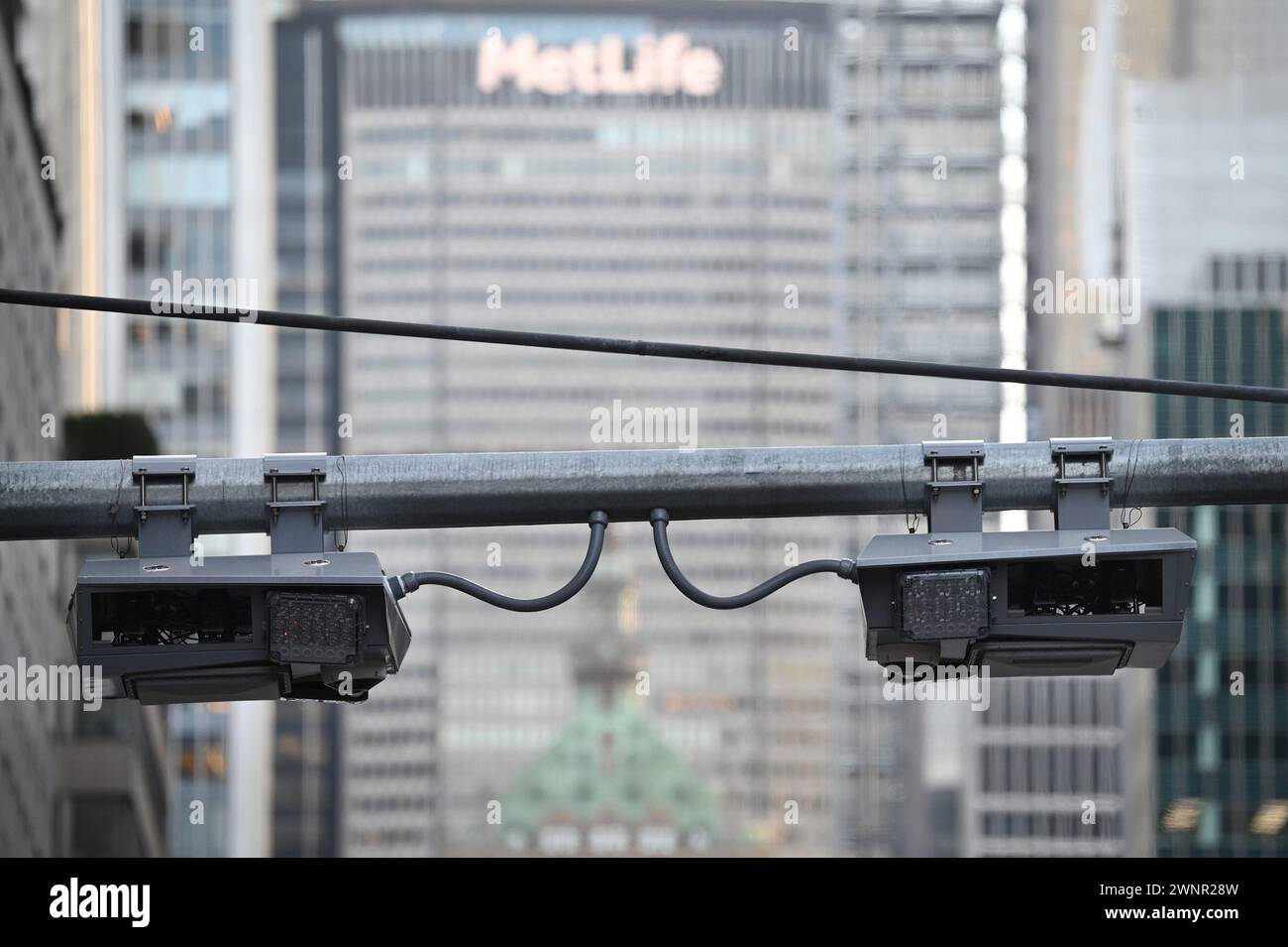With the MetLife building in the background, a gantry supporting ...
