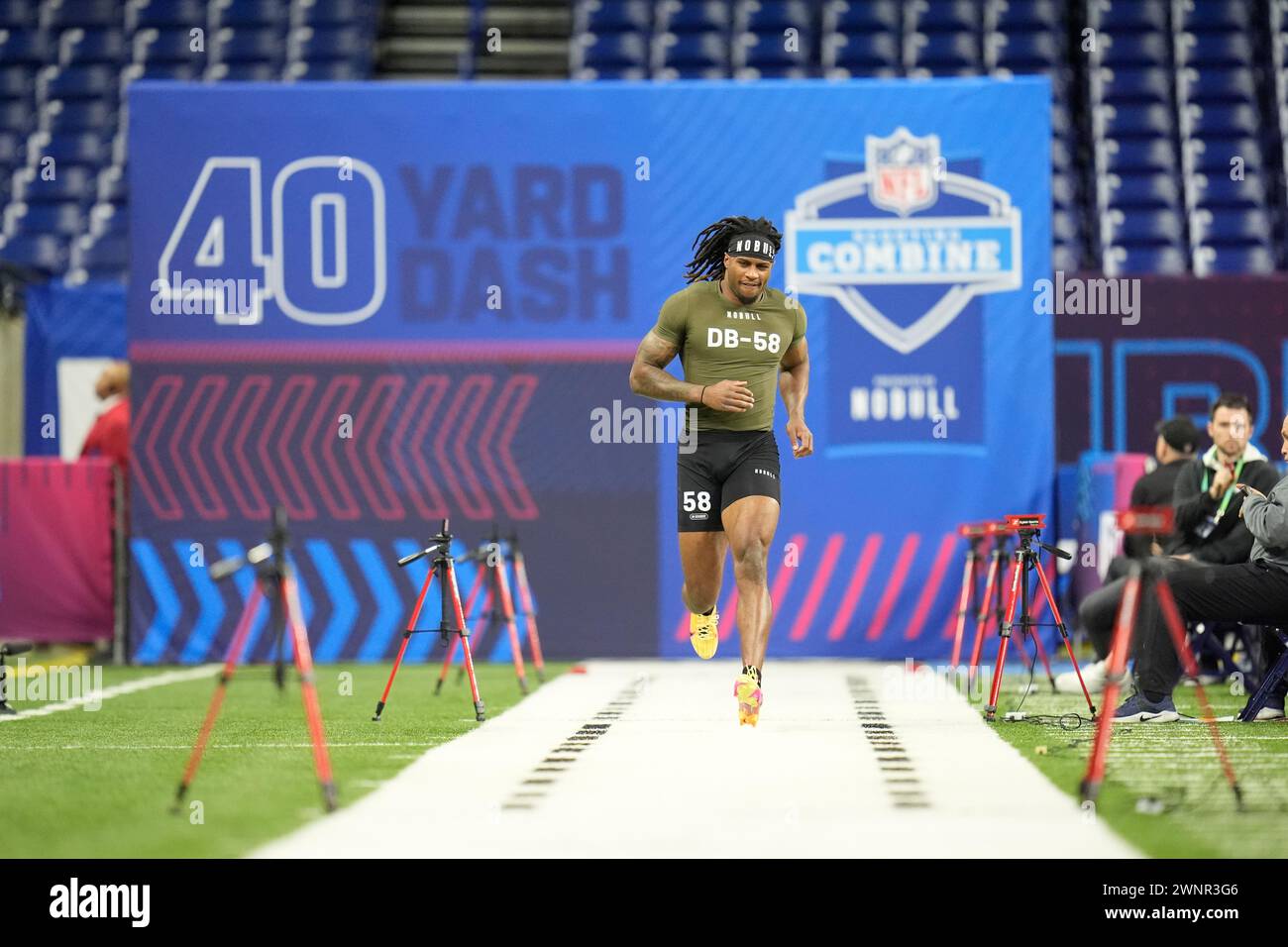 Texas Tech defensive back Tyler Owens runs the 40-yard dash at the NFL ...