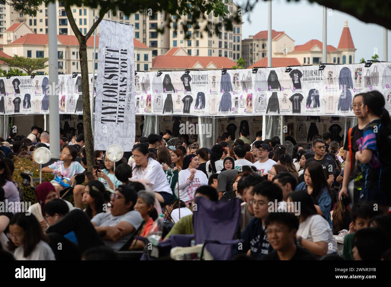 2 March 2024. Diversity fans queuing up for Taylor Swift The Eras Tour ...