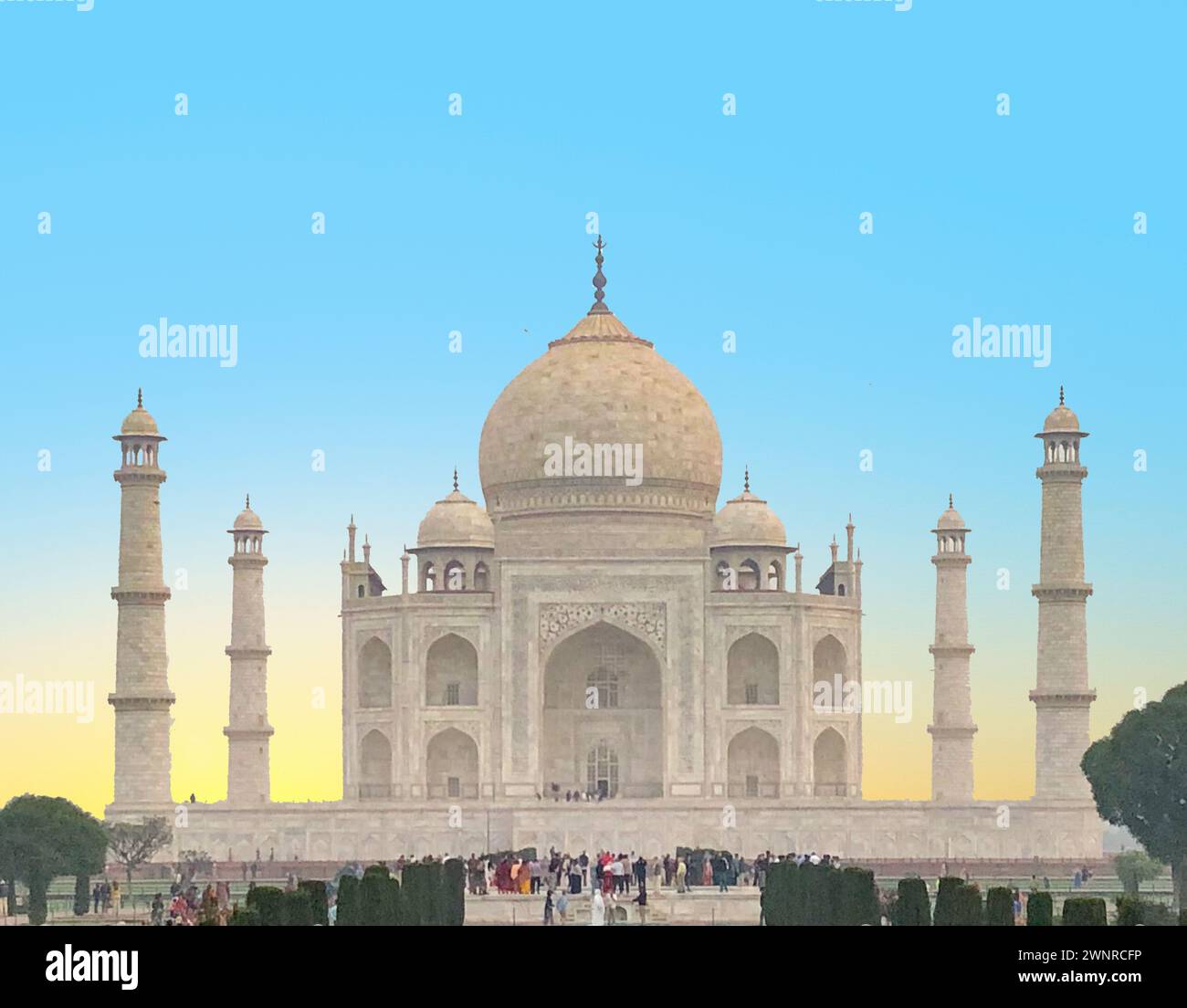 Taj mahal scenic view in hi-res stock photography and images - Alamy