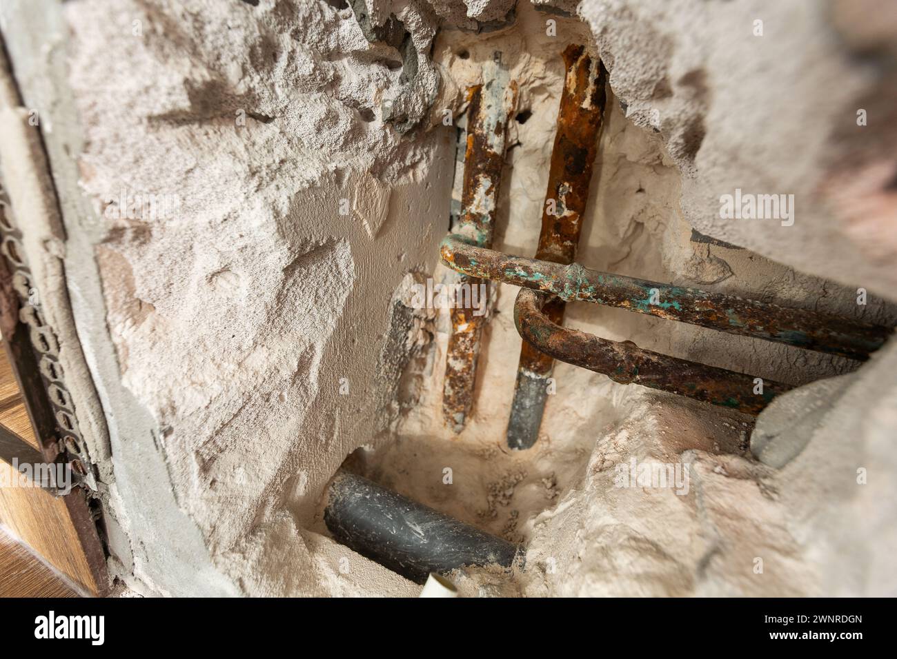 Plumbing communications. Incorrectly executed piping or water supply. A ...