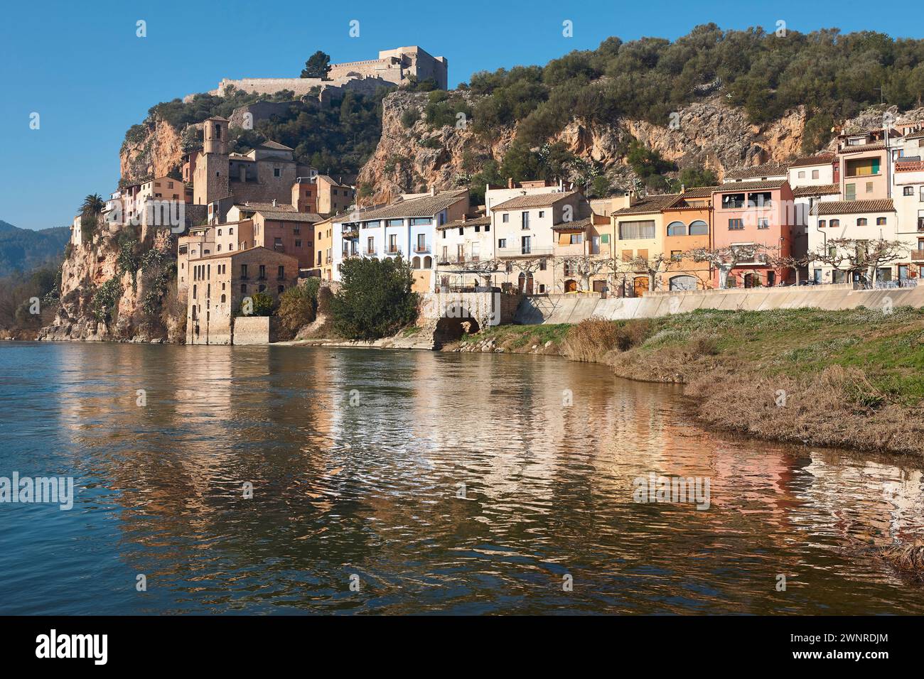 Picturesque village with medieval castle. Miravet, Tarragona. Catalunya ...