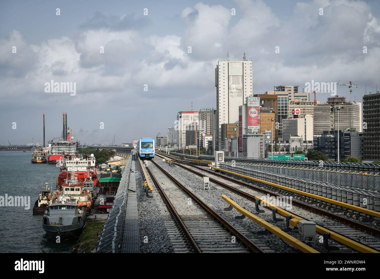 Lagos. 28th Feb, 2024. This photo taken on Feb. 28, 2024 shows a city ...