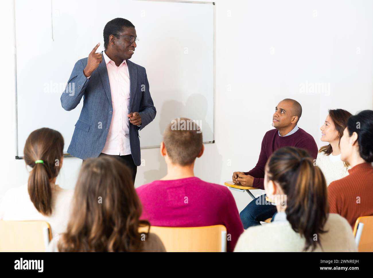Lecturer conducts lecture training hi-res stock photography and images ...