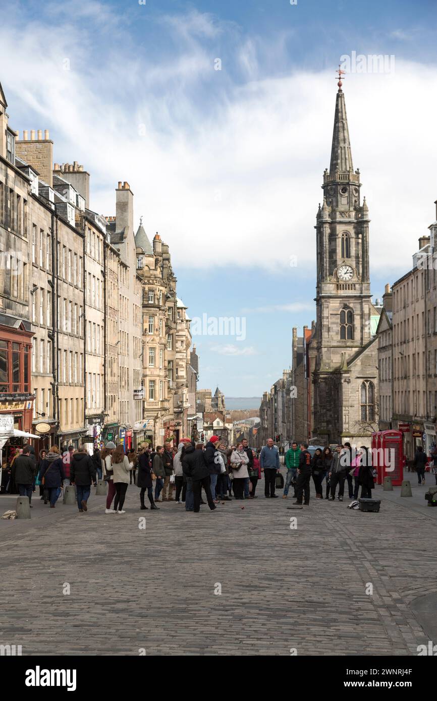 UK, Scotland, Edinburgh, view down the royal mile Stock Photo - Alamy