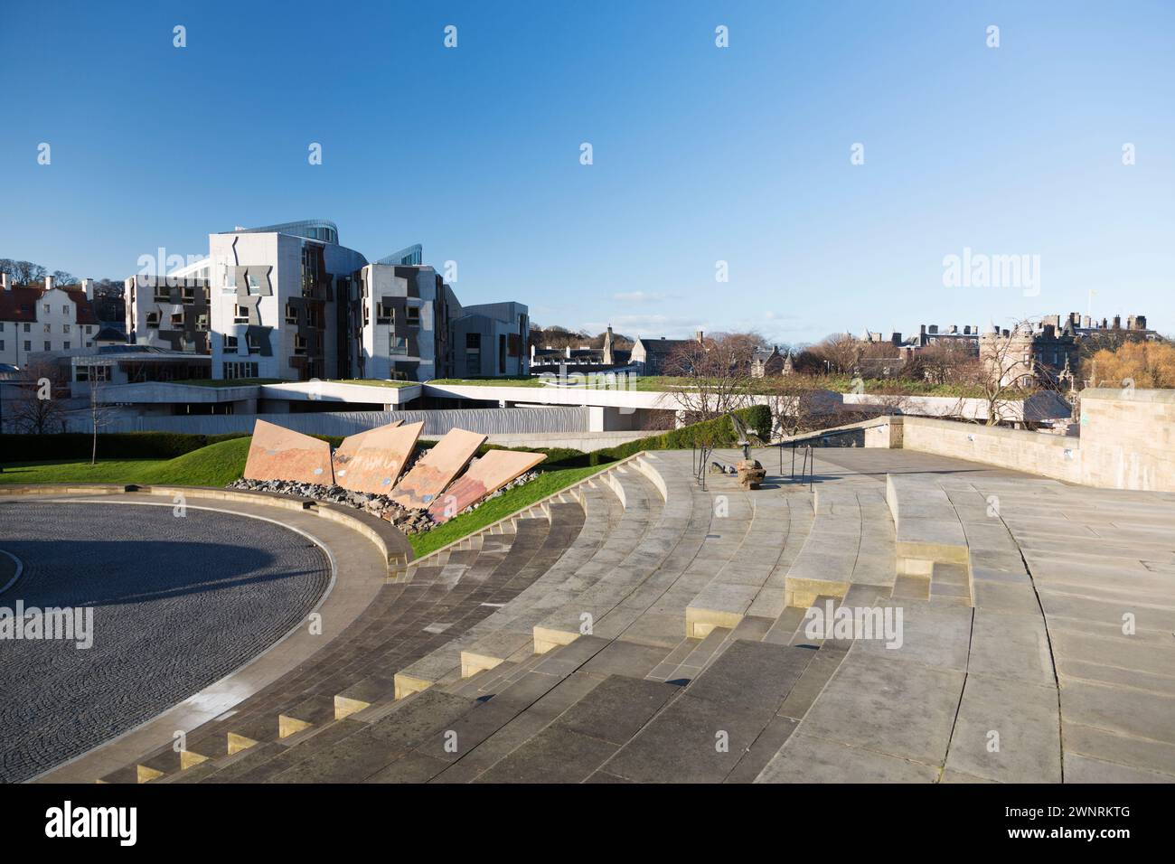UK, Scotland, Edinburgh, Holyrood Palace, Dynamic Earth museum Stock ...