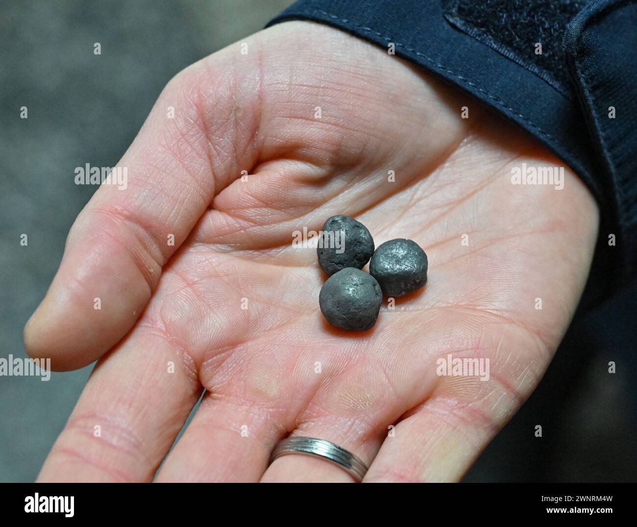 01 March 2024, Brandenburg, Eisenhüttenstadt: Sponge iron can be seen ...