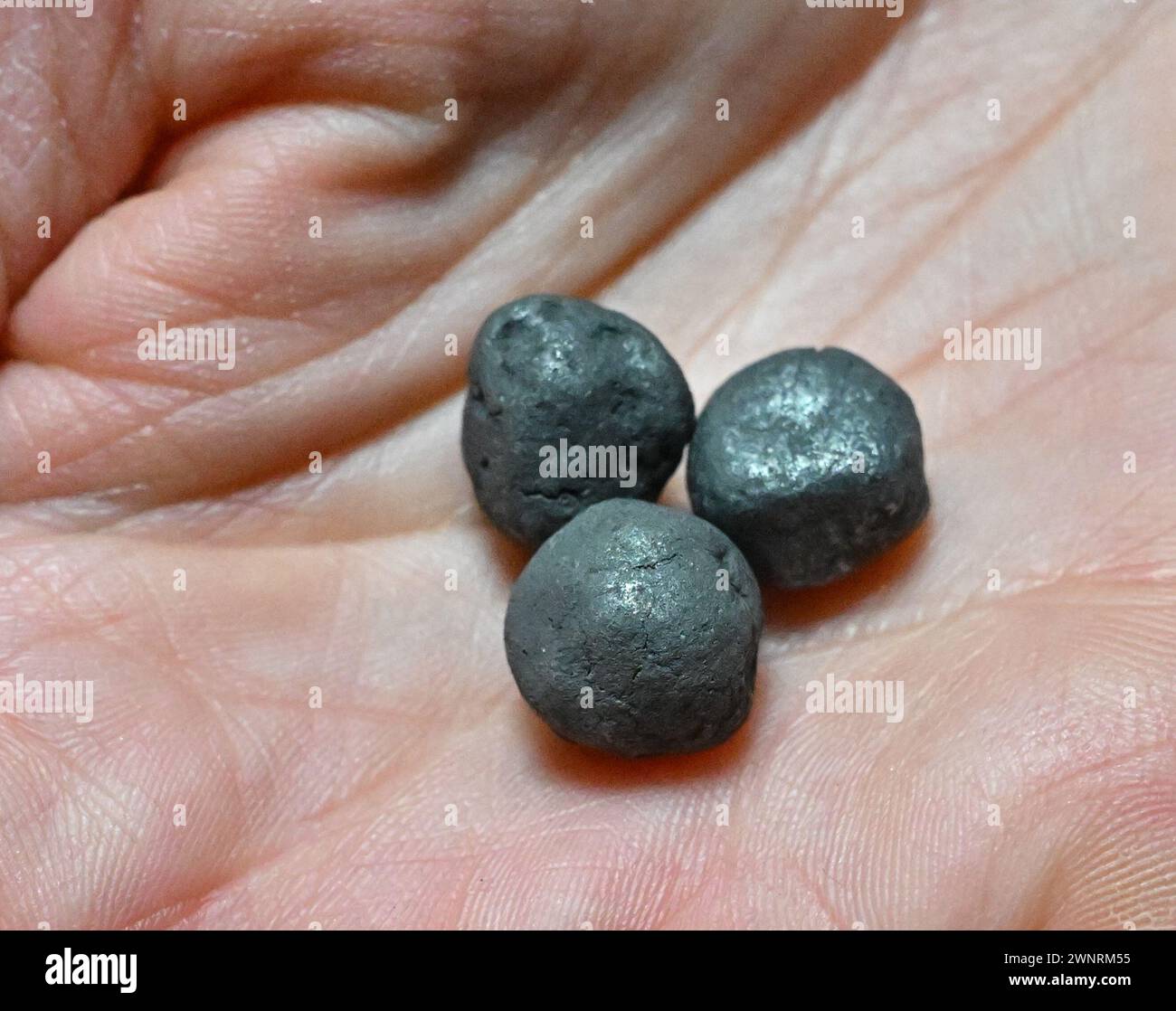 01 March 2024, Brandenburg, Eisenhüttenstadt: Sponge iron can be seen ...