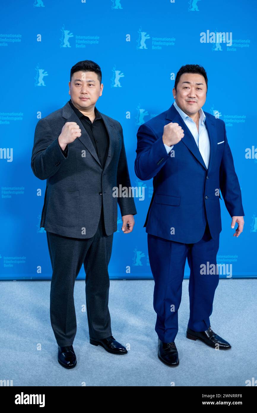 Regisseur Heo Myeong-haeng und Schauspieler Don Lee während des ...