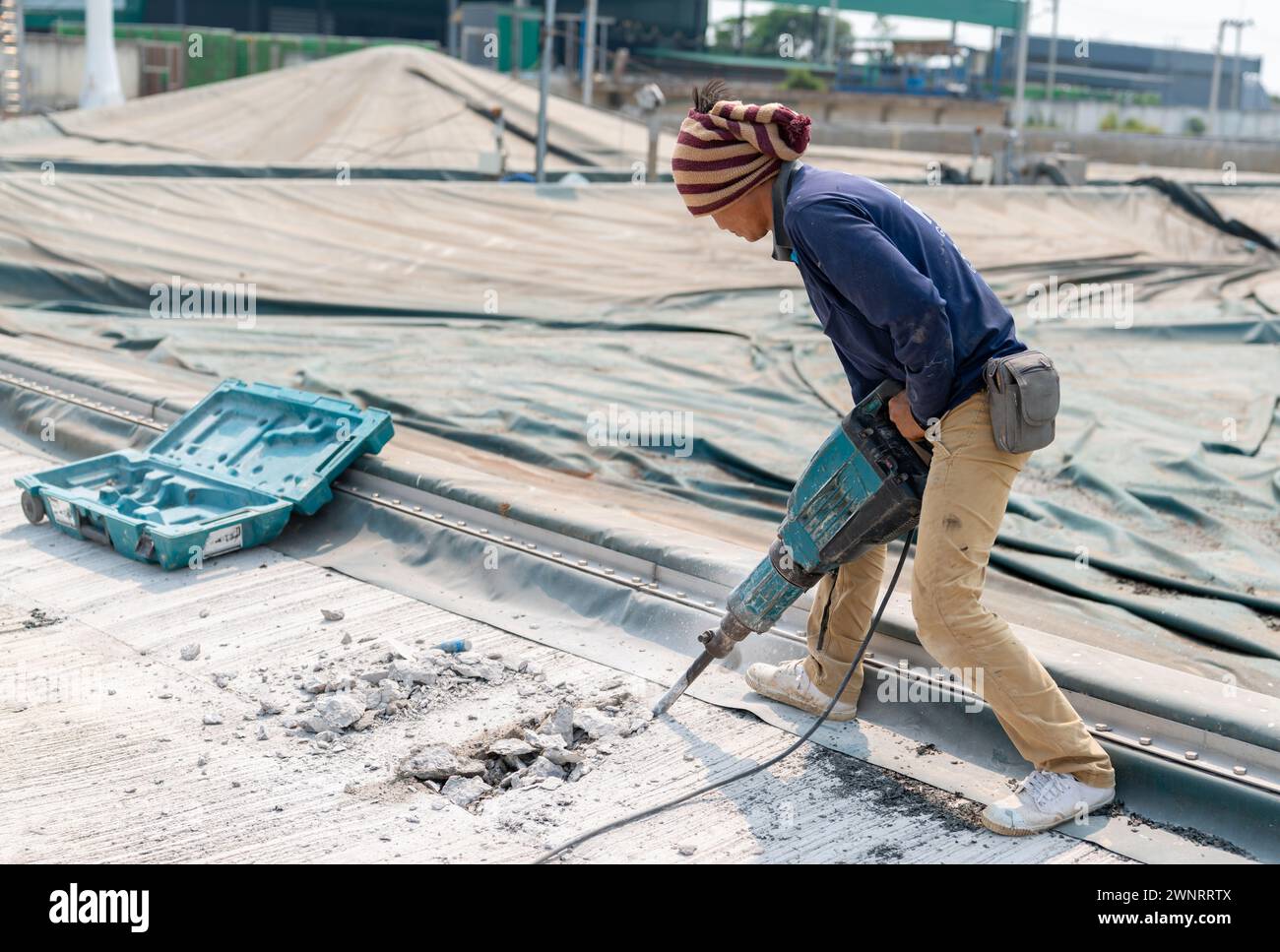 Electric jackhammer concrete hi-res stock photography and images - Alamy