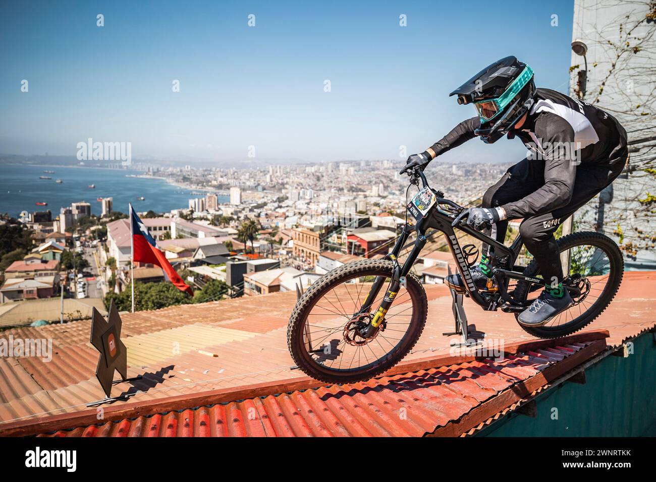 Brazilian Lucas Borba triumphed in the 20th Red Bull Valparaíso Cerro ...