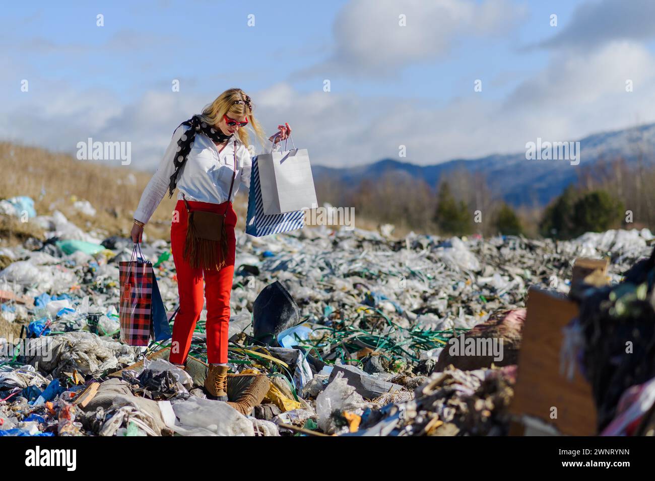 Fast fashion clothes landfill hi-res stock photography and images - Alamy