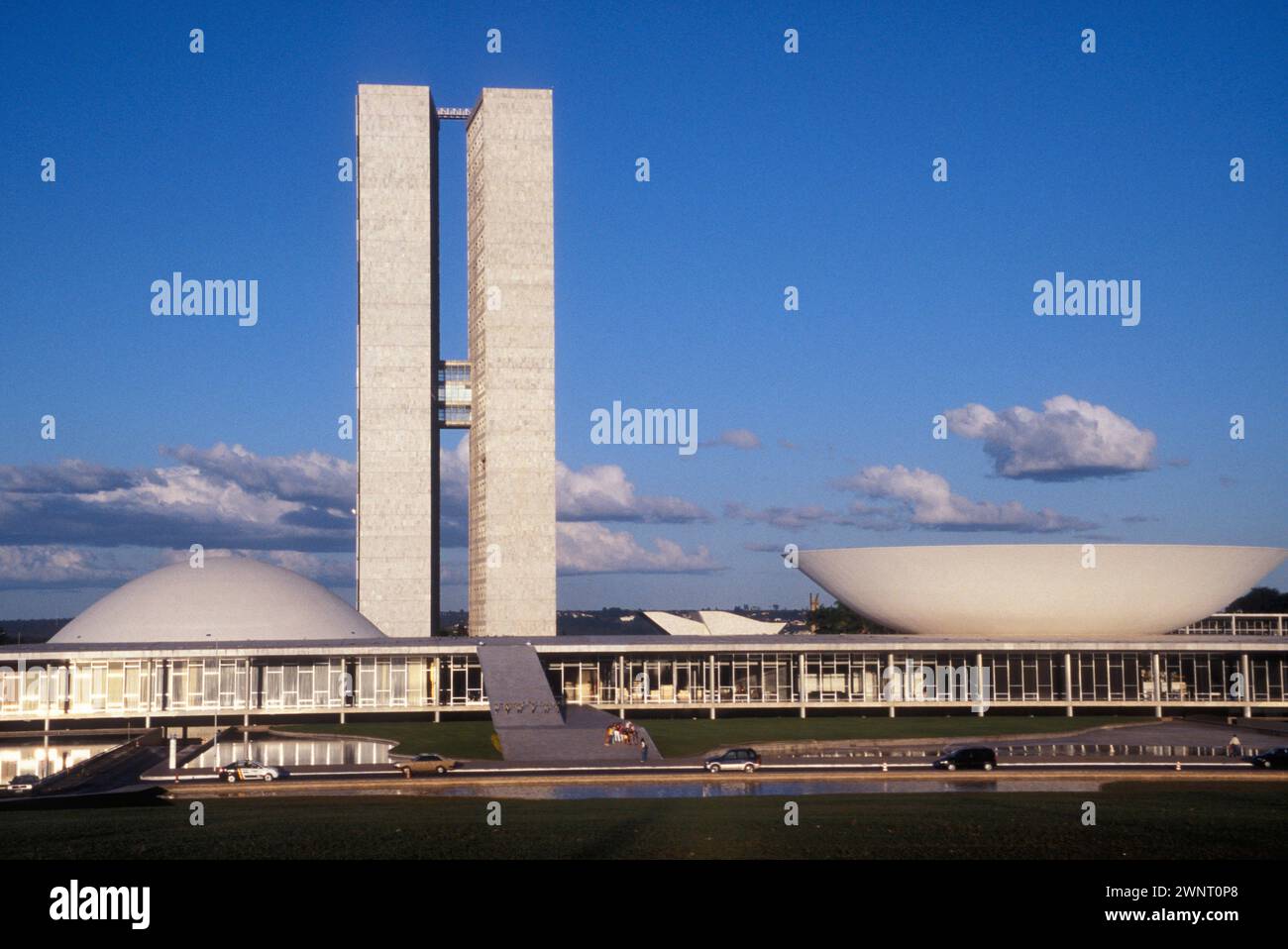 National congress of brazil building hi-res stock photography and ...