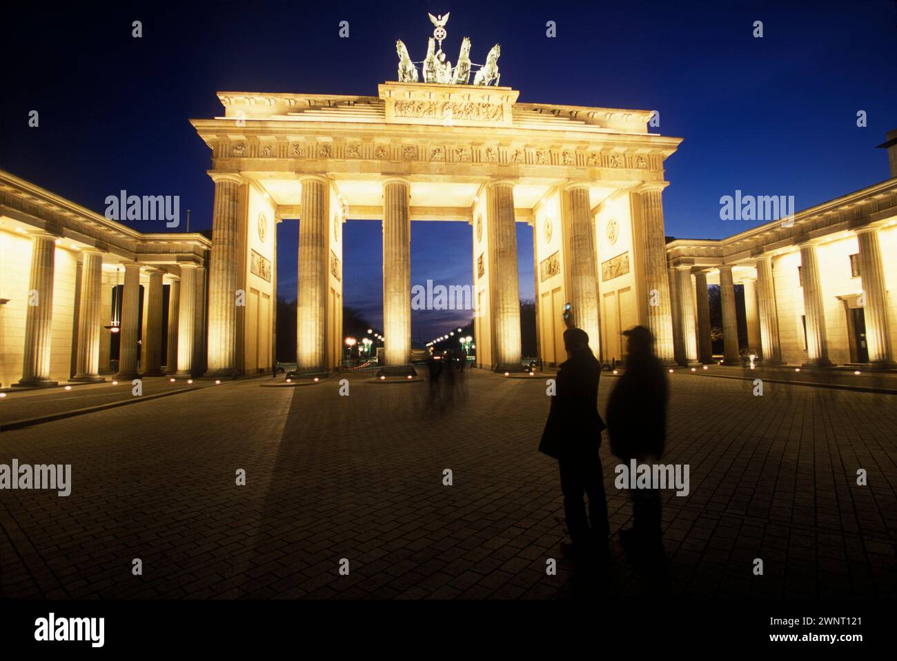 The famous Brandenburg Gate at night, Berlin, Germany Stock Photo - Alamy