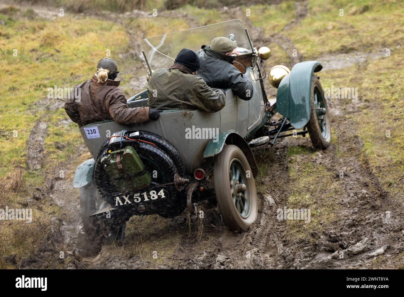 02/03/24 Russell Hennessy drives a 1802cc 1923 MORRIS COWLEY TOURER ...