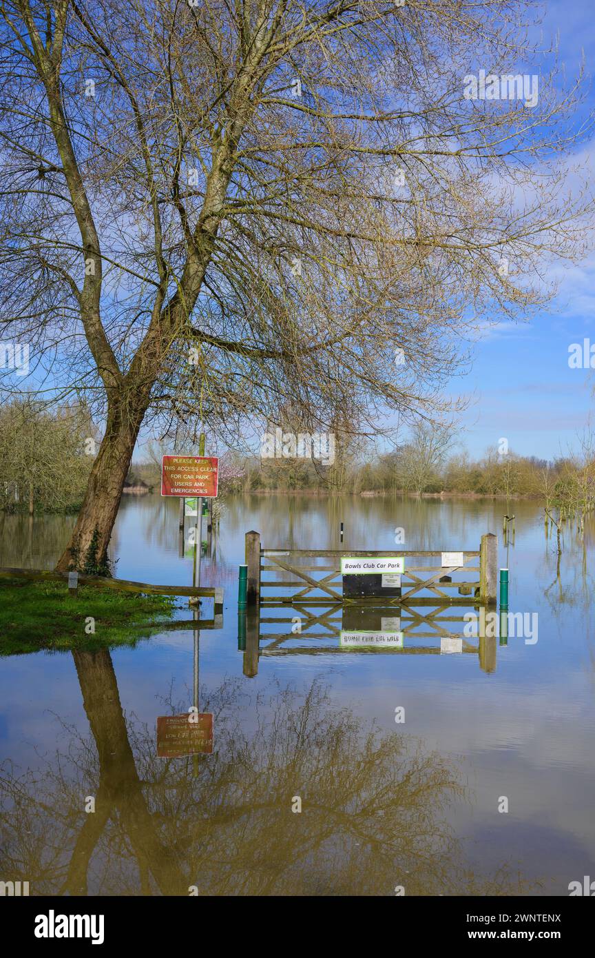 Flooding Botley Park Oxford England UK Stock Photo - Alamy