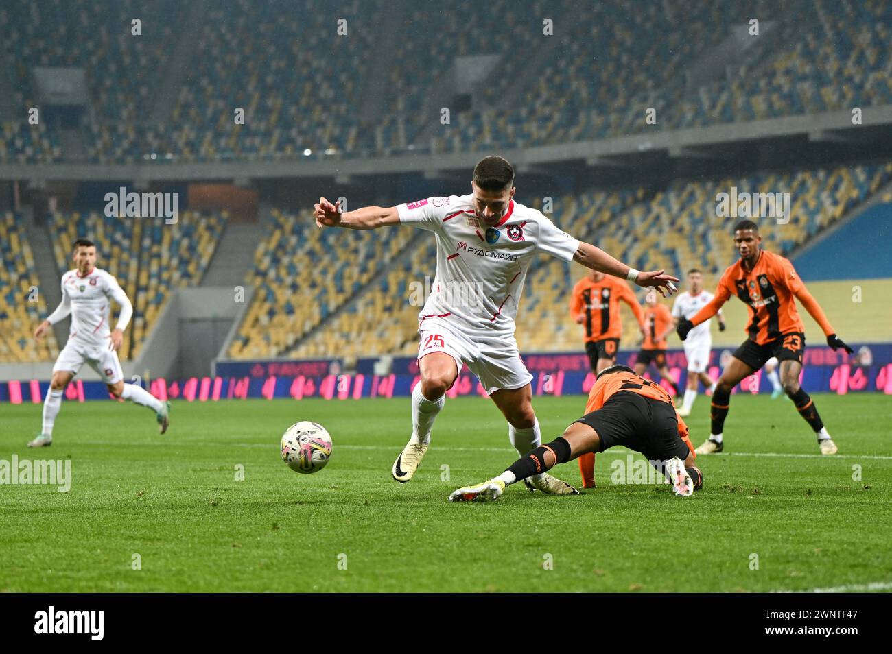 Rafael fonseca hi-res stock photography and images - Alamy