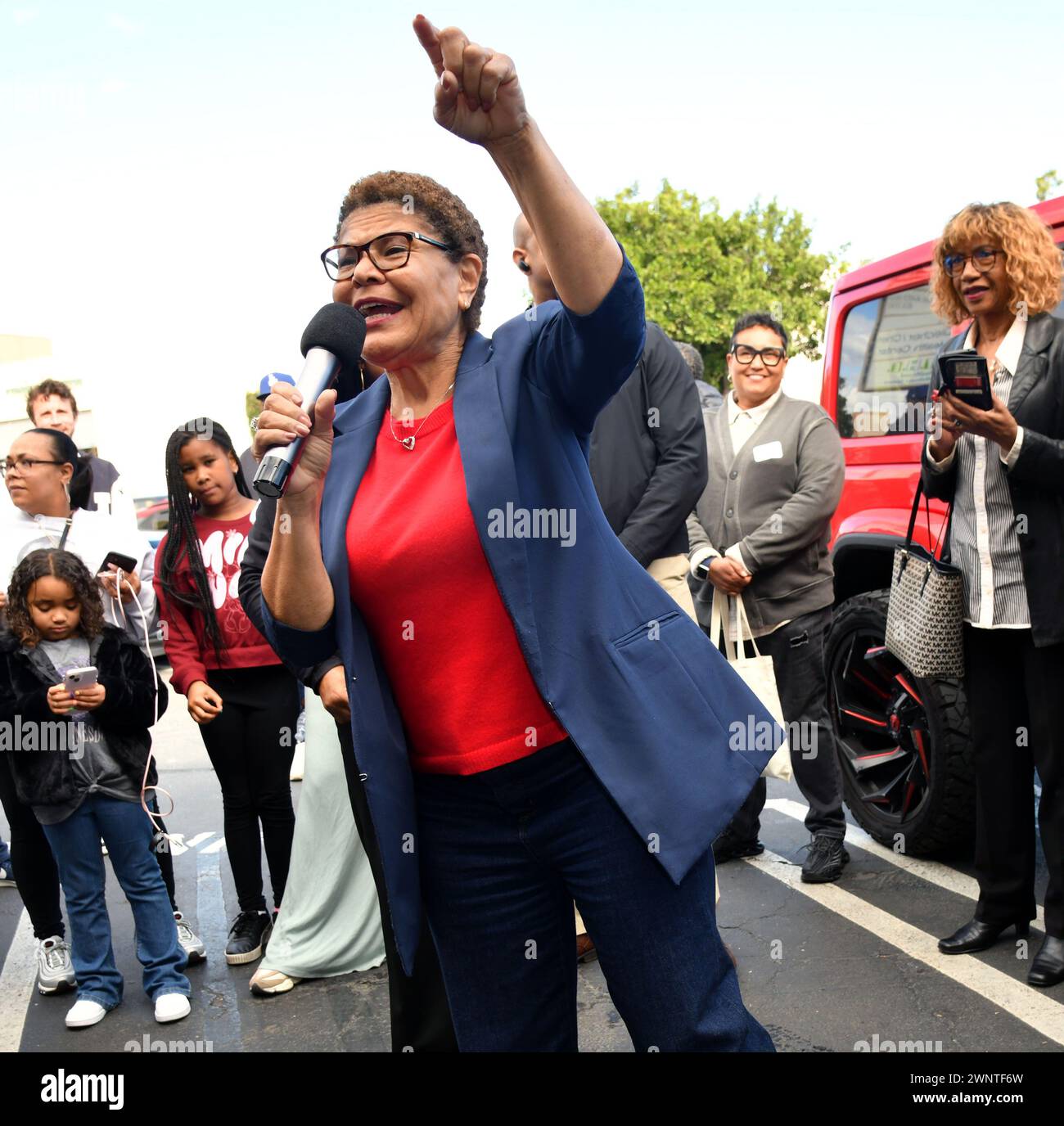 Los Angeles, Ca. 3rd Mar, 2024. Mayor Karen Bass at the GOTV Canvassing ...