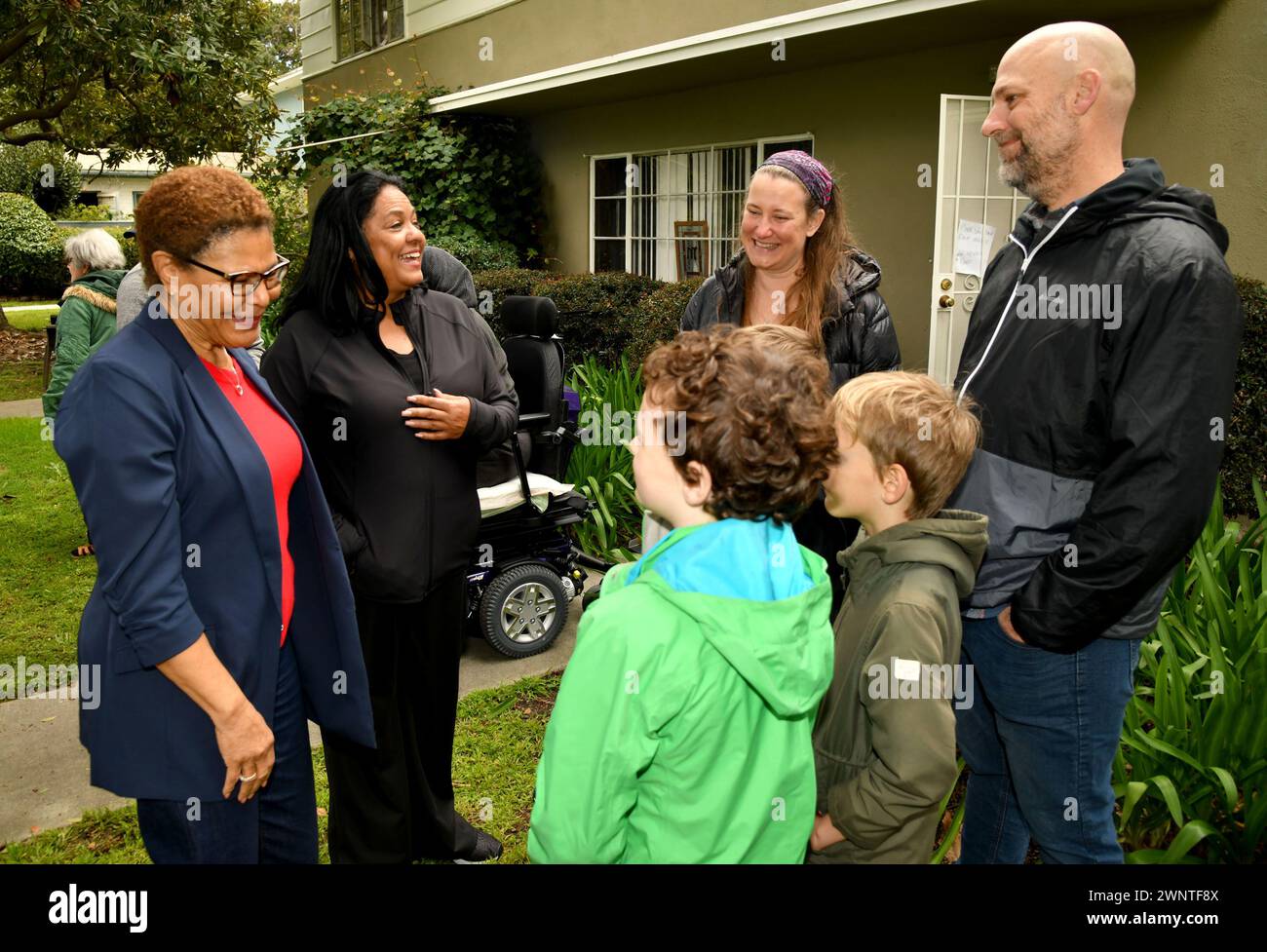 Los Angeles, Ca. 3rd Mar, 2024. Mayor Karen Bass, Heather Hutt at the ...