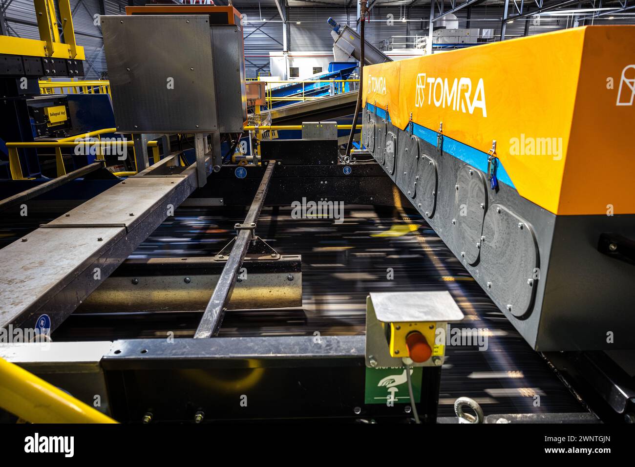 EINDHOVEN - The opening of the new plastic sorting installation of ...