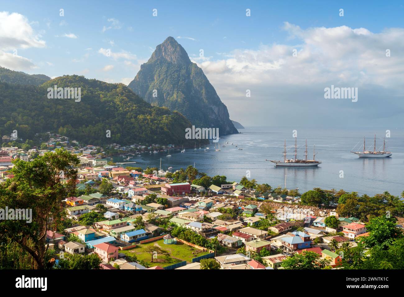 St lucia caribbean and sunrise hi-res stock photography and images - Alamy