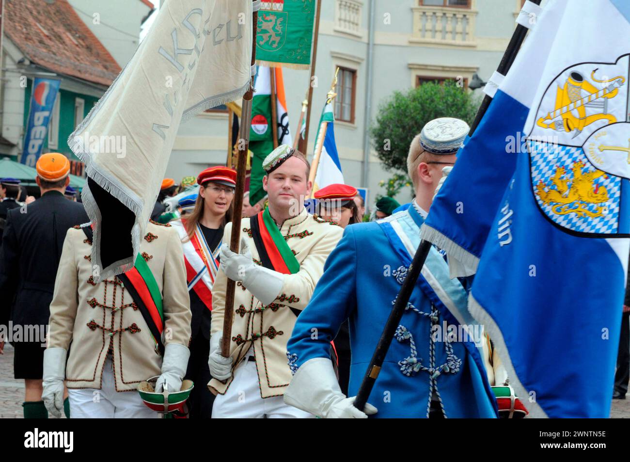 fraternity and sorority oder greek-letter organisation at college or ...