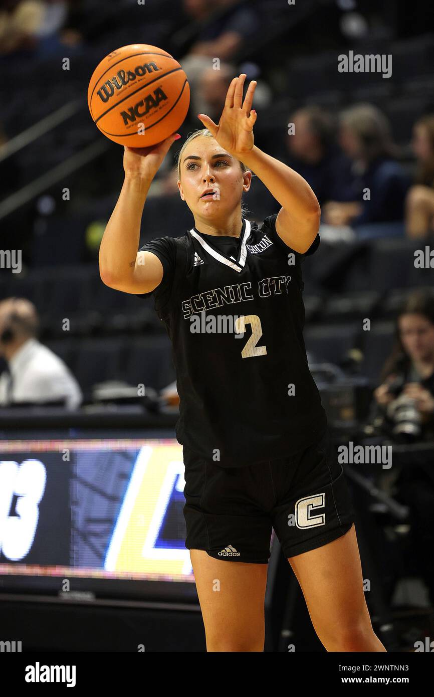 SPARTANBURG, SC - MARCH 02: Chattanooga Mocs guard Hannah Kohn (2 ...