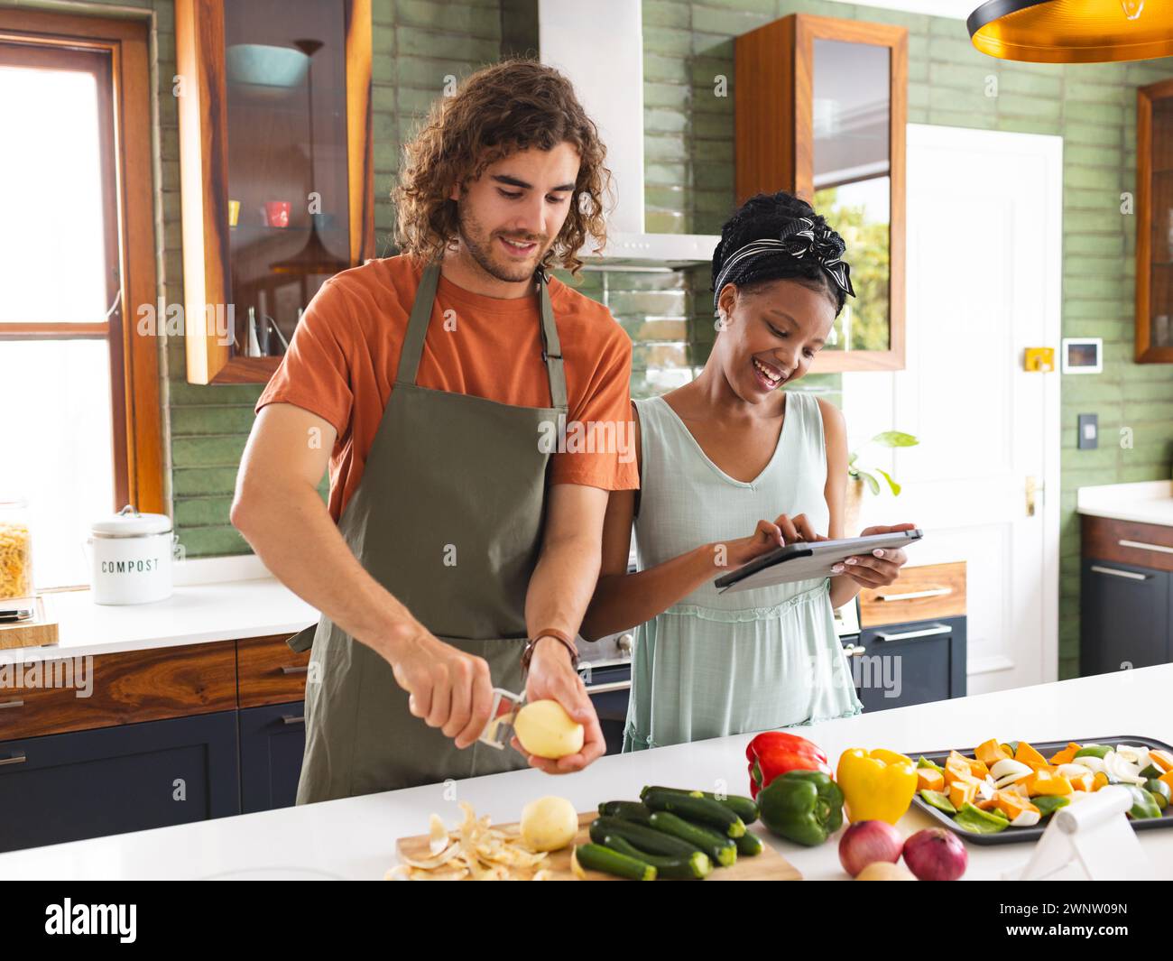 African american woman cook hi-res stock photography and images - Alamy