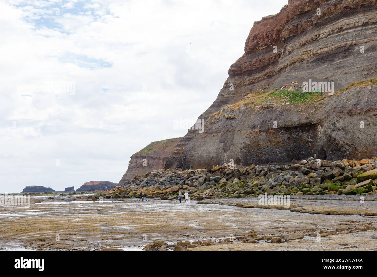 East Cliff at Whitby Stock Photo - Alamy