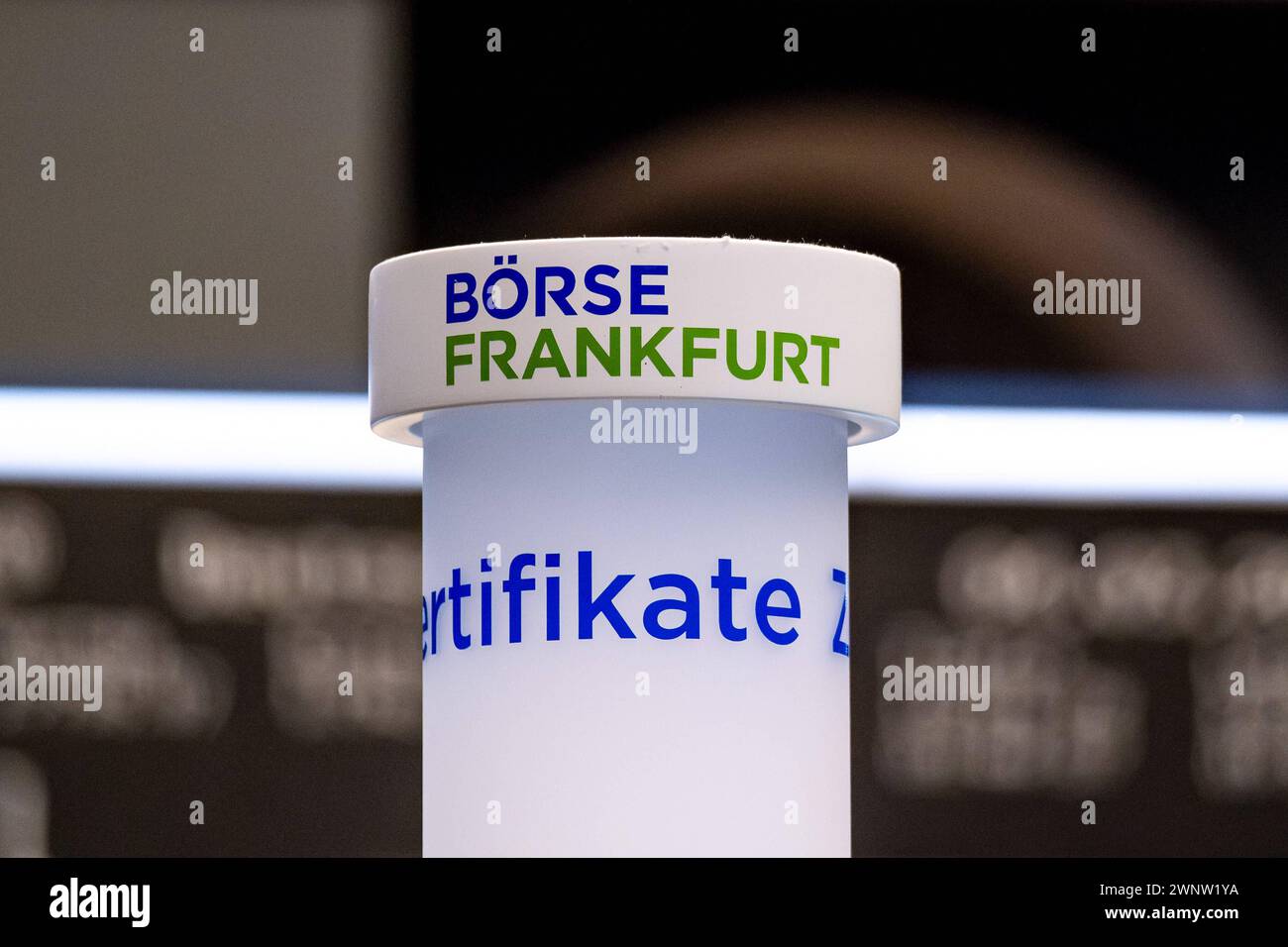 Frankfurt Blick in den Handelssaal der Frankfurter Boerse, 04.03.2024, Frankfurt am Main Blick ...