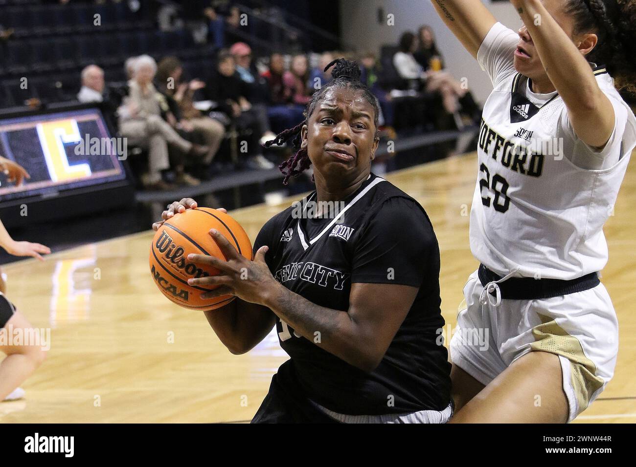 SPARTANBURG, SC - MARCH 02: Chattanooga Mocs forward Raven Thompson (32 ...
