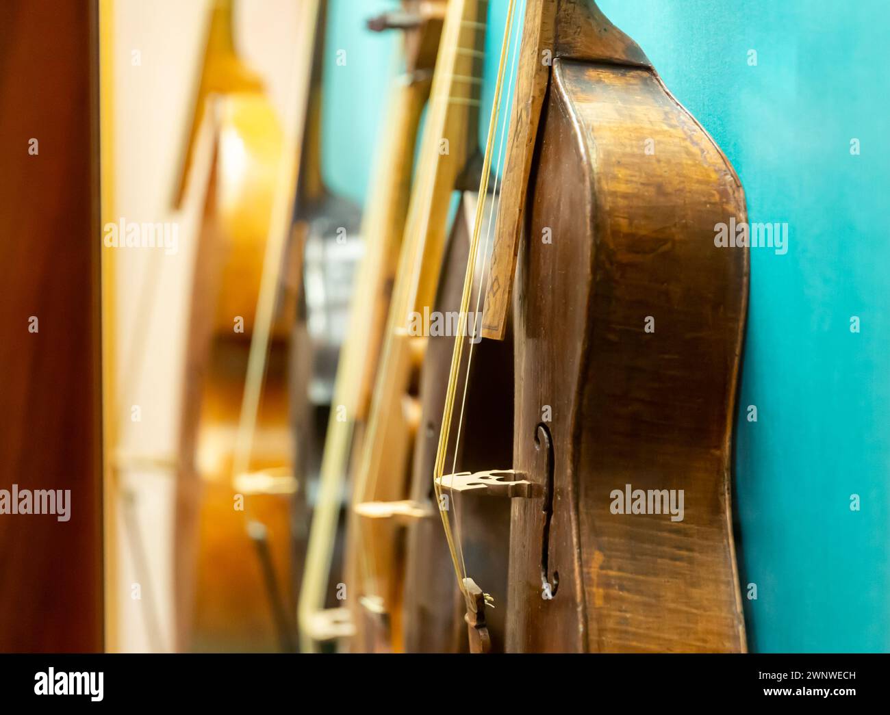 Violin fretboard hi-res stock photography and images - Alamy
