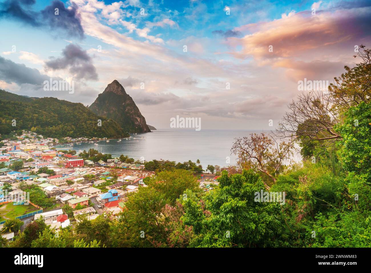 St lucia caribbean and sunrise hi-res stock photography and images - Alamy