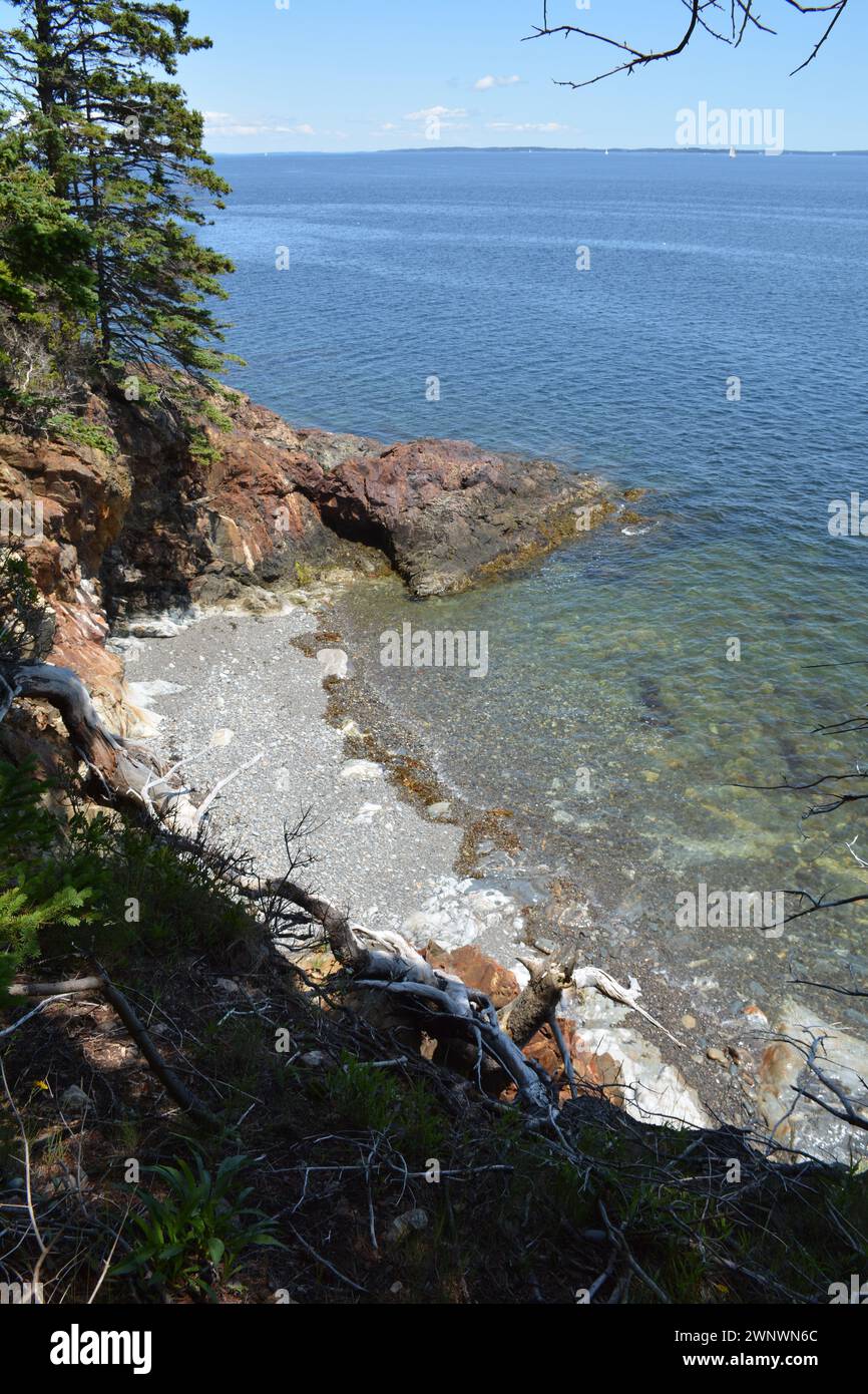 Horizon with island and landforms on Atlantic near Rockport, Maine ...
