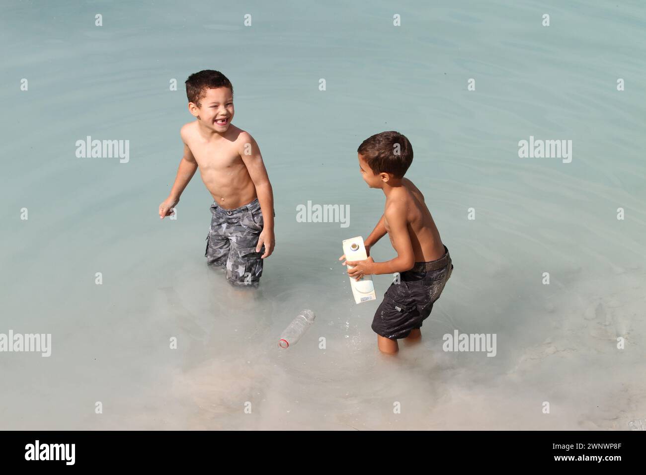 10/08/12 People swim in toxic 'Blue Lagoon' lake in Buxton, Derbyshire ...