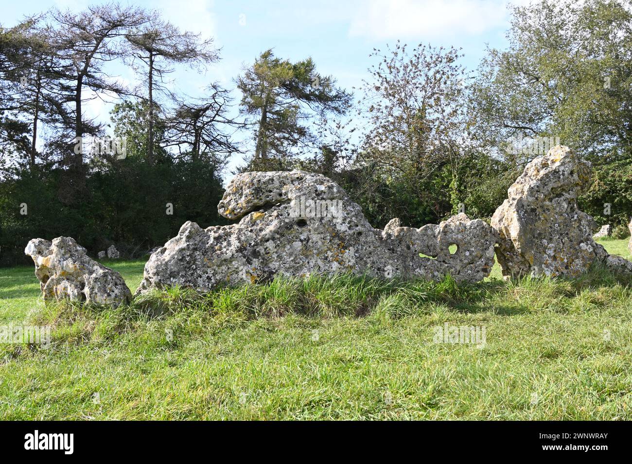King's Men stone circle at the Rollright stones site on Oxfordshire ...