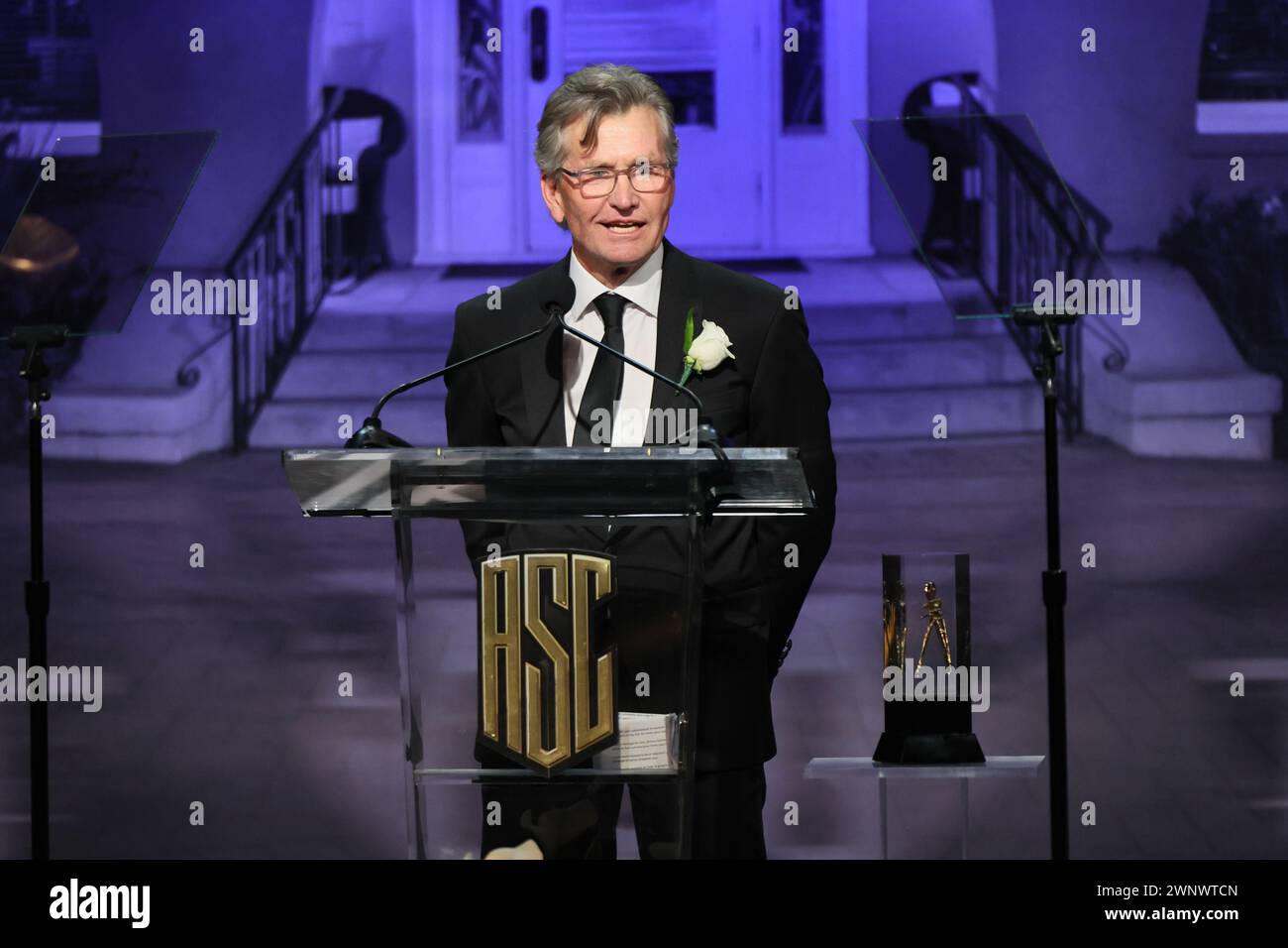 Don Burgess, ASC accepts the ASC Lifetime Achievement Award at tthe ...