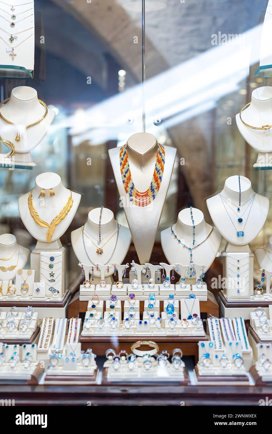 Window display metal jewellery hi-res stock photography and images - Alamy