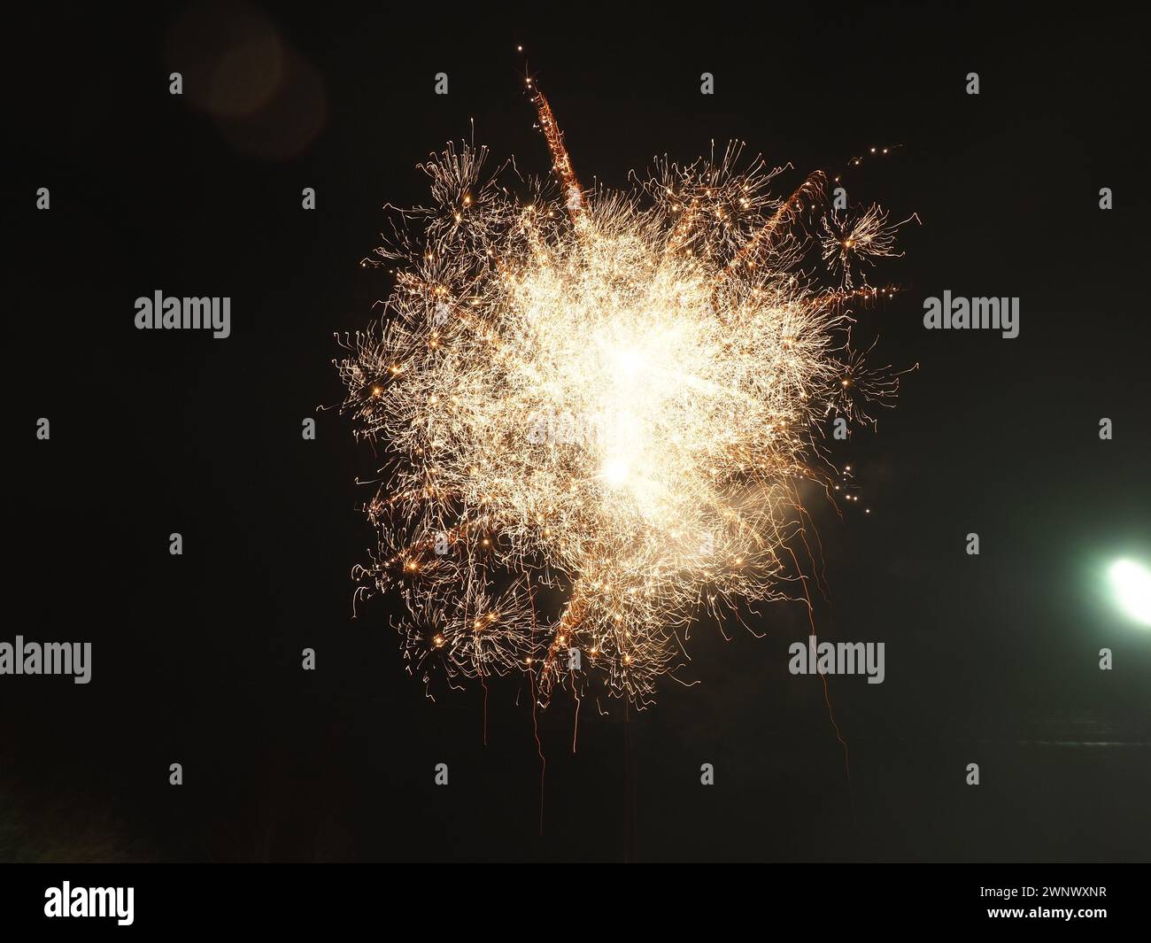 Star explosions hi-res stock photography and images - Alamy