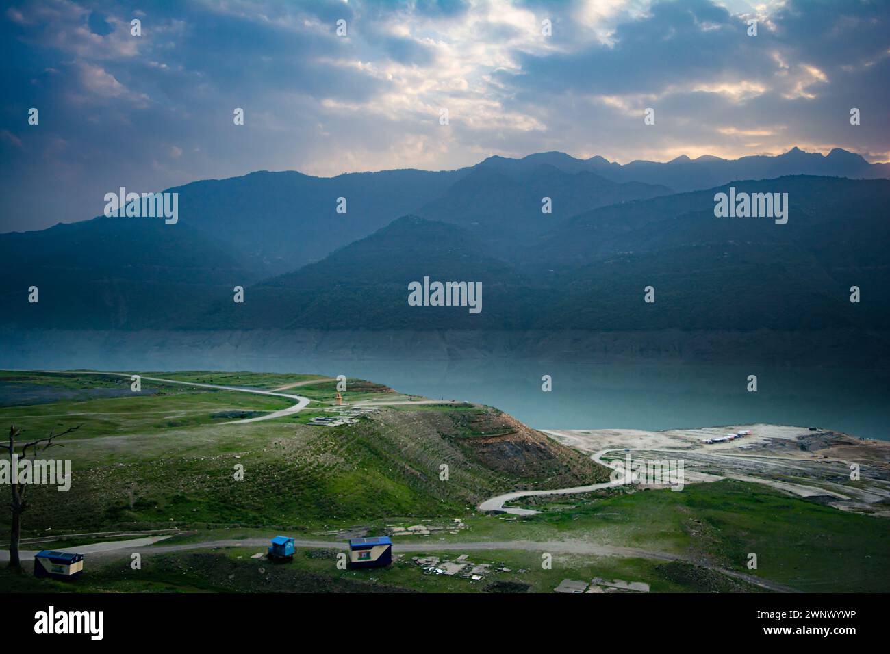 Sunrise view of Tehri mountains. Scenery sunrise over Tehri Lake ...