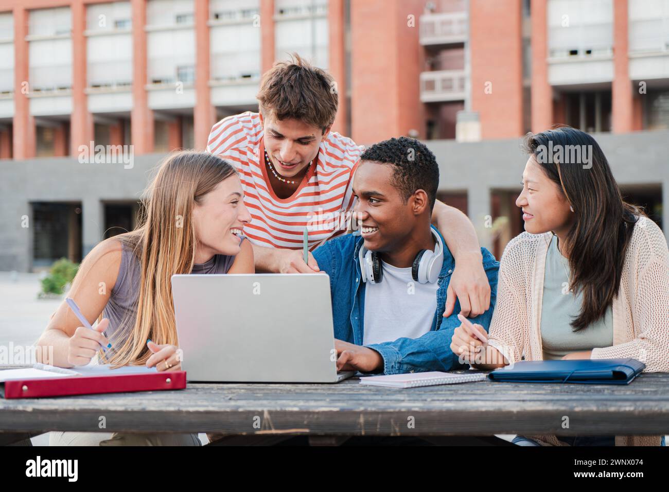 Teenage schoolgirls using laptop hi-res stock photography and images ...