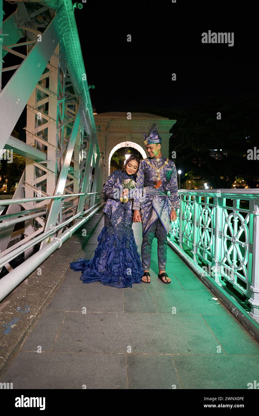 Young couple singapore hi-res stock photography and images - Alamy