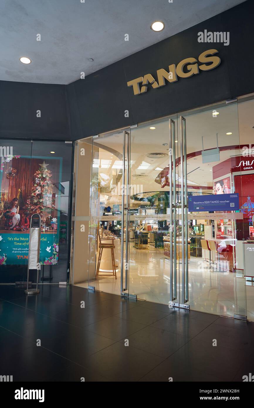 Tang plaza singapore hi-res stock photography and images - Alamy
