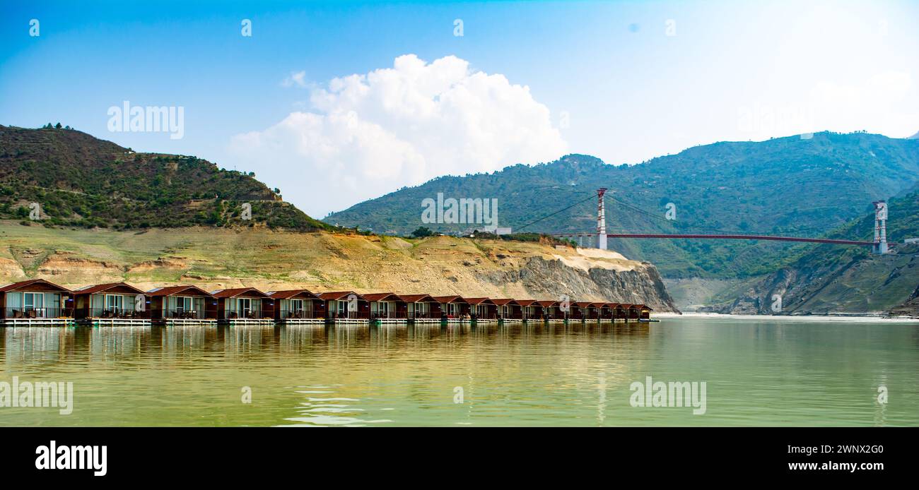 Floating Huts on tehri lake, Floating resort on tehri lake, Uttarakhand ...
