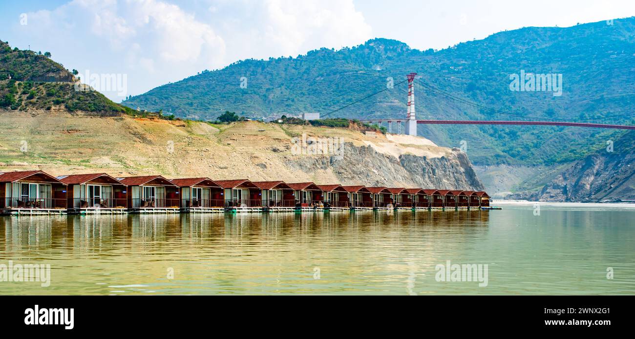 Floating Huts on tehri lake, Floating resort on tehri lake, Uttarakhand ...