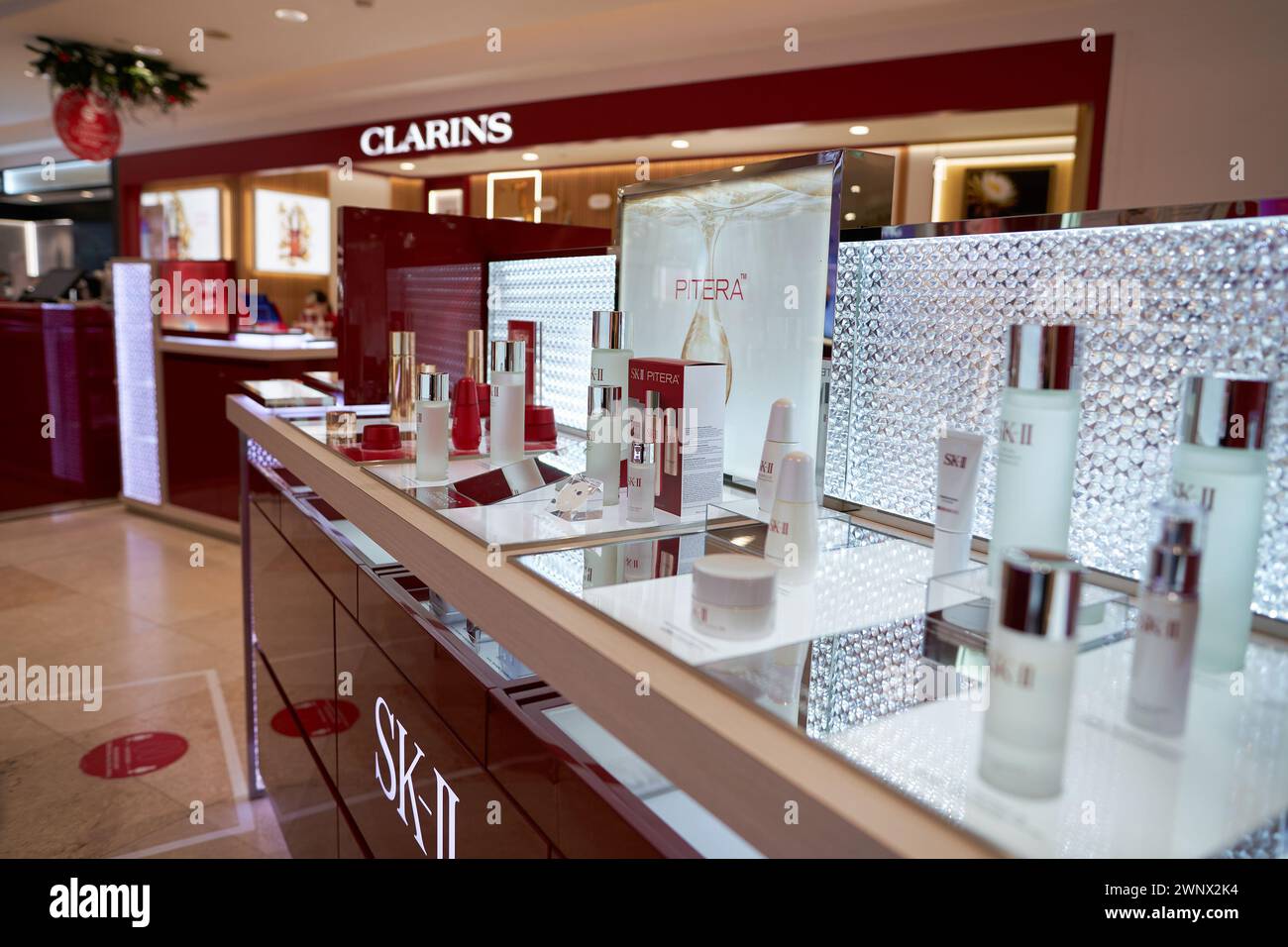 Sk ii products hi-res stock photography and images - Alamy