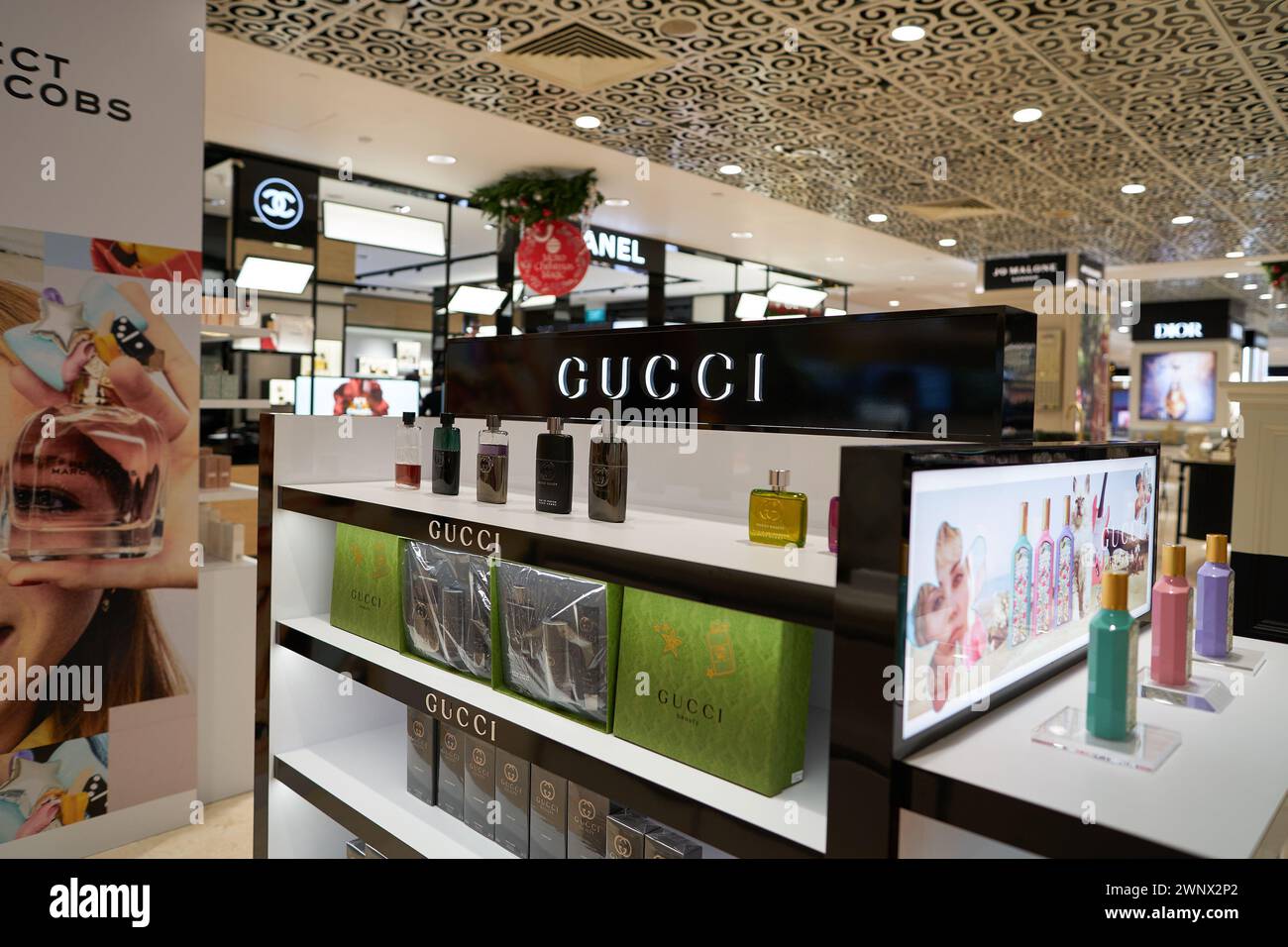 Orchard road metro hi-res stock photography and images - Alamy